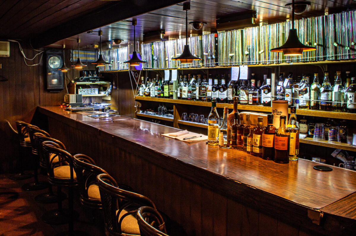 Tokyo Jazz Kissa: 15 Jazz Bars founded in the 1960s and 1970s | In ...