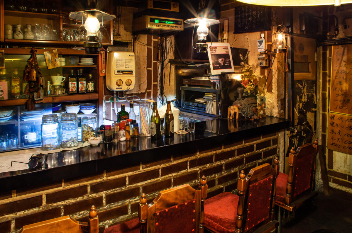 Tokyo Jazz Kissa: 15 Jazz Bars founded in the 1960s and 1970s | In ...